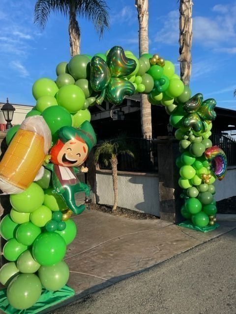 Balloon Backdrops | Custom Drape Backdrops | Wedding Arches